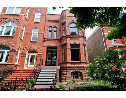 1956 W Evergreen, Chicago, IL 60622 - Wicker Park