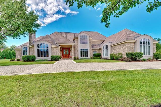 7904 Bucktrail, Burr Ridge, IL 60527