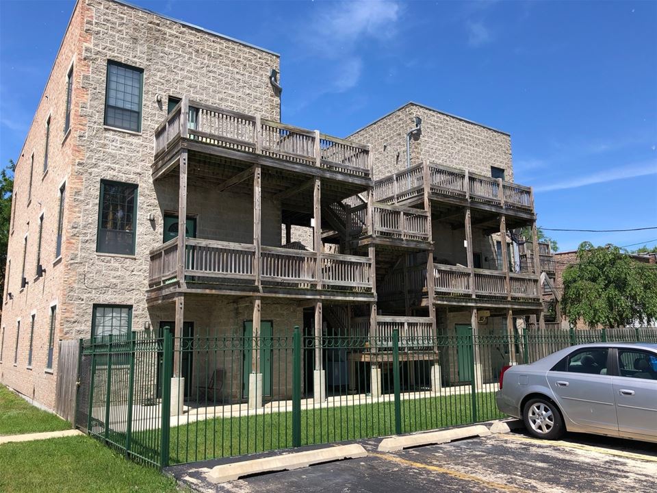 4355 S St Lawrence, Chicago, IL 60653 - Bronzeville