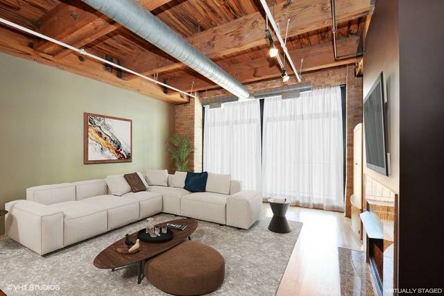 375 W Erie, Unit 412, Chicago, IL 60654 - River North