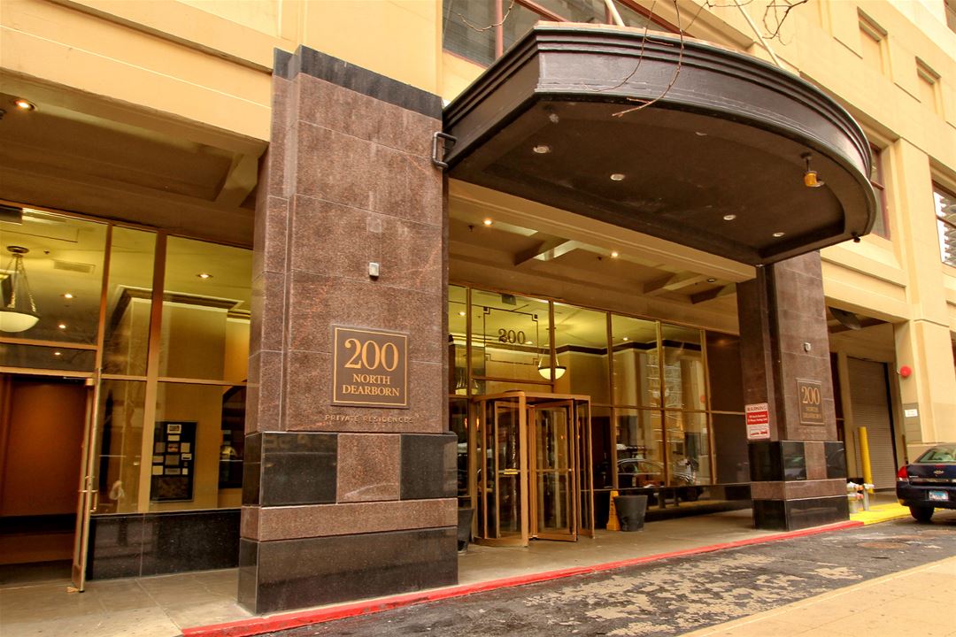 200 N Dearborn, Unit 1808, Chicago, IL 60601 - The Loop