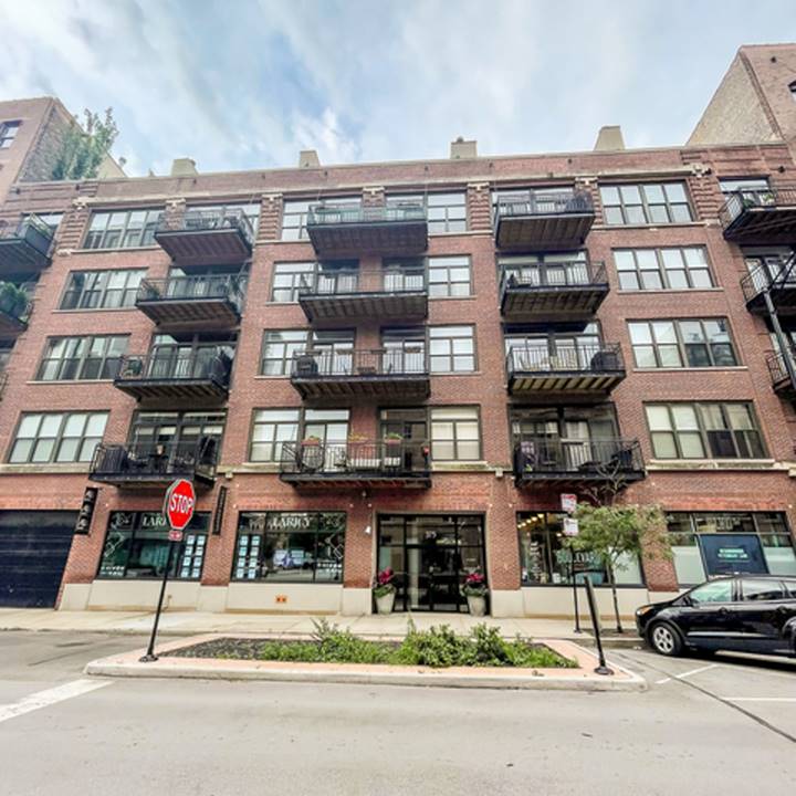 375 W Erie, Unit 221, Chicago, IL 60610 - River North