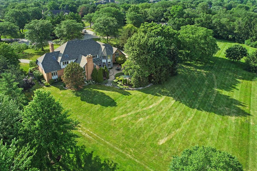 9 Corey, South Barrington, IL 60010