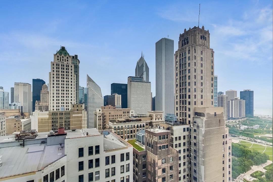 60 E Monroe, Unit 2808, Chicago, IL 60603 - The Loop