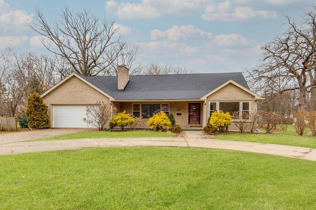 216 Green Bay, Lake Bluff, IL 60044