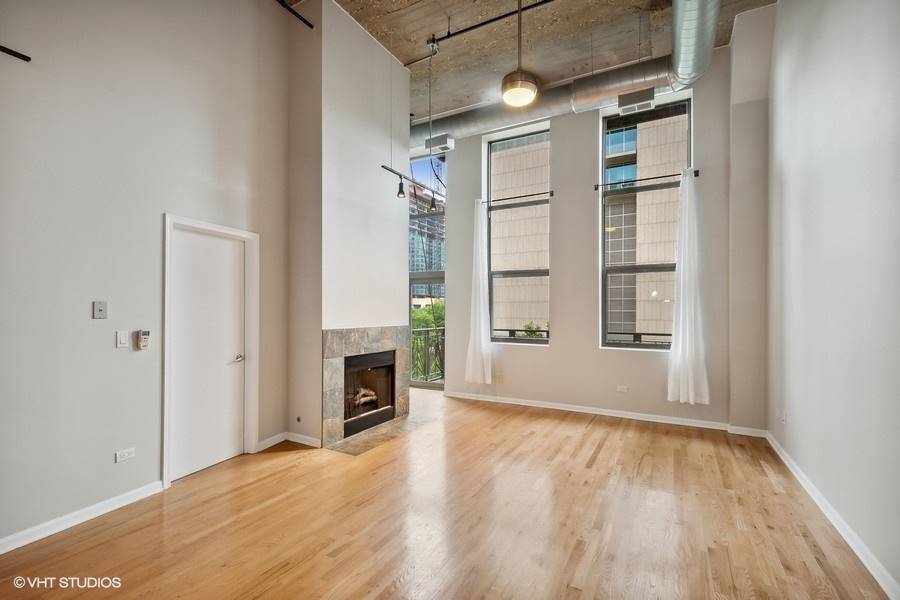 758 N Larrabee, Apt 320, Chicago, IL 60654 - River North