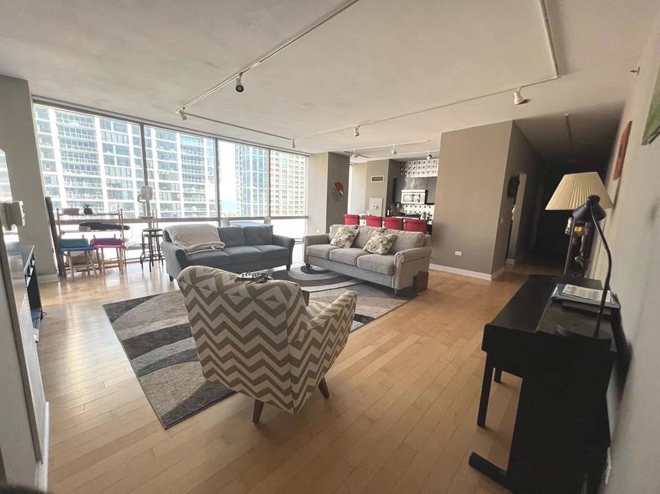 8 E Randolph, Apt 1201, Chicago, IL 60601 - The Loop