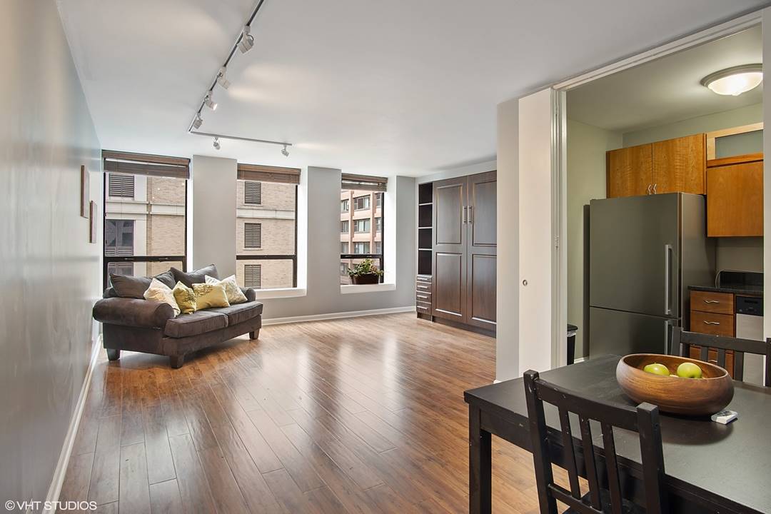 260 E Chestnut, Unit 614, Chicago, IL 60611 - Streeterville