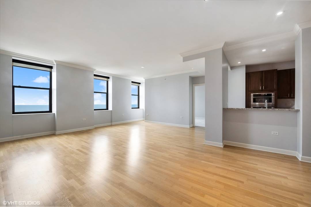 310 S Michigan, Unit 2101, Chicago, IL 60604 - The Loop
