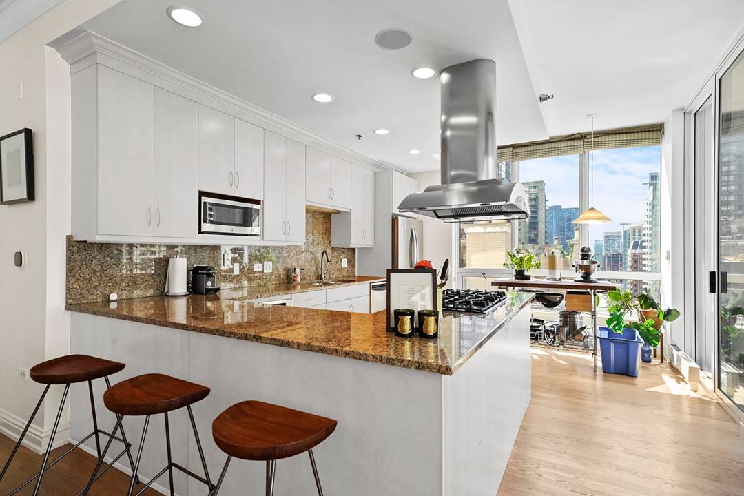 55 E Erie, Unit 1501, Chicago, IL 60611 - River North