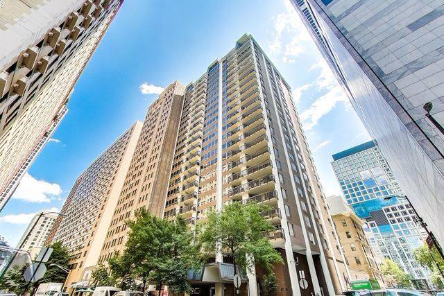 201 E Chestnut, Unit 3F, Chicago, IL 60611 - Streeterville