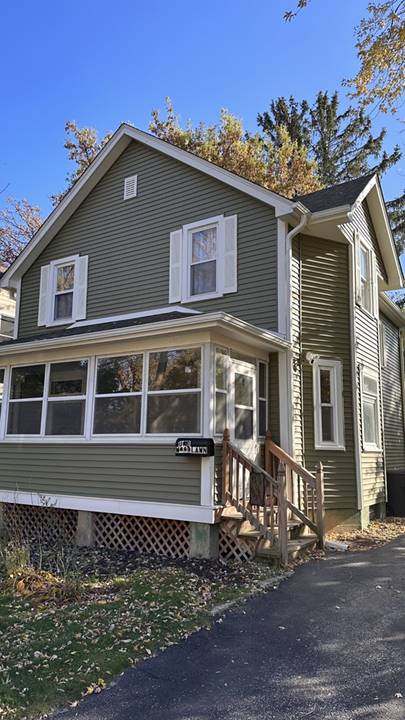 693 Woodlawn, Lake Forest, IL 60045