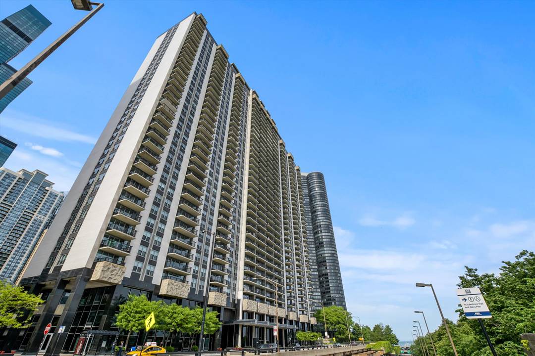 400 E Randolph, Apt 1308, Chicago, IL 60601 - New Eastside