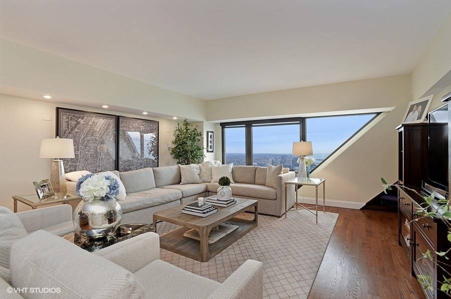 175 E Delaware, Apt 7105, Chicago, IL 60611 - Streeterville