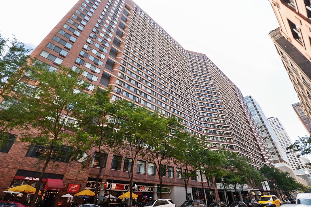 211 E Ohio, Apt 1804, Chicago, IL 60611 - Streeterville