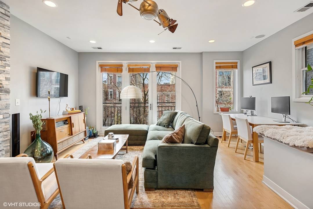 859 N Paulina, Unit 2, Chicago, IL 60622 - East Village