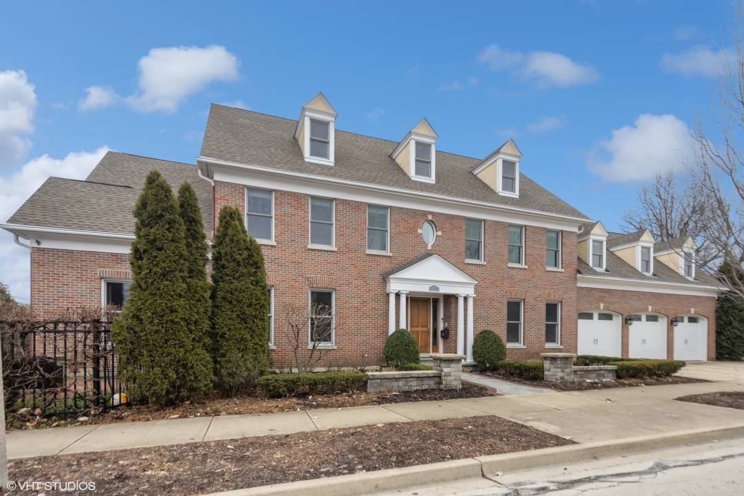 151 S Kenmore, Elmhurst, IL 60126