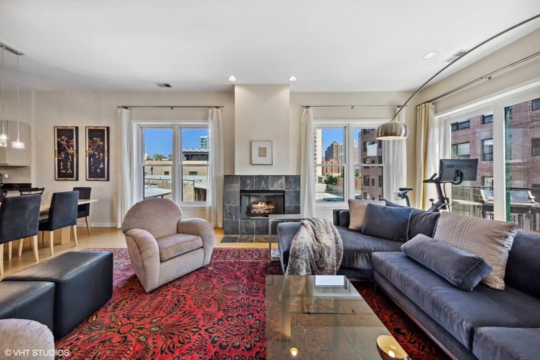 243 W Scott, Unit 4, Chicago, IL 60610 - Old Town