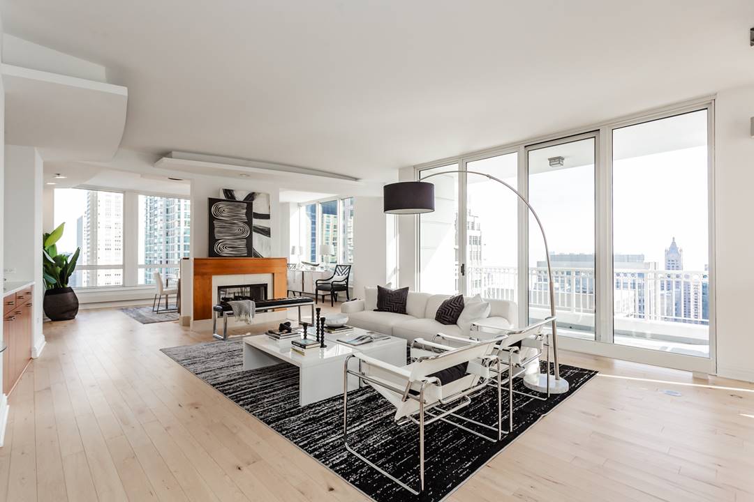 55 E Erie, Unit 3703-3803, Chicago, IL 60611 - River North