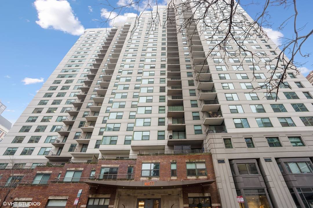 77 W Huron, Apt 2101, Chicago, IL 60654 - River North