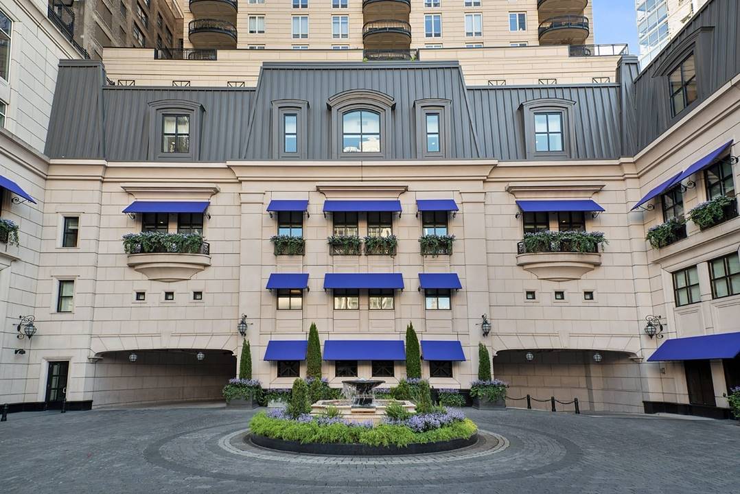 11 E Walton, Unit 5802, Chicago, IL 60611 - Gold Coast