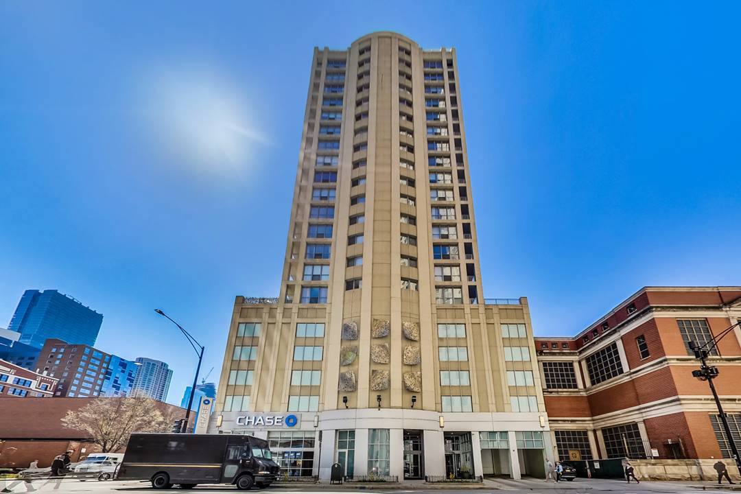 600 N Dearborn, Unit 1612, Chicago, IL 60654 - River North