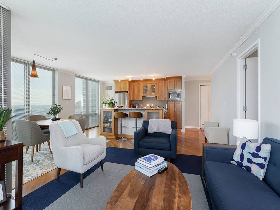 2 E Erie, Apt 3405, Chicago, IL 60611 - River North