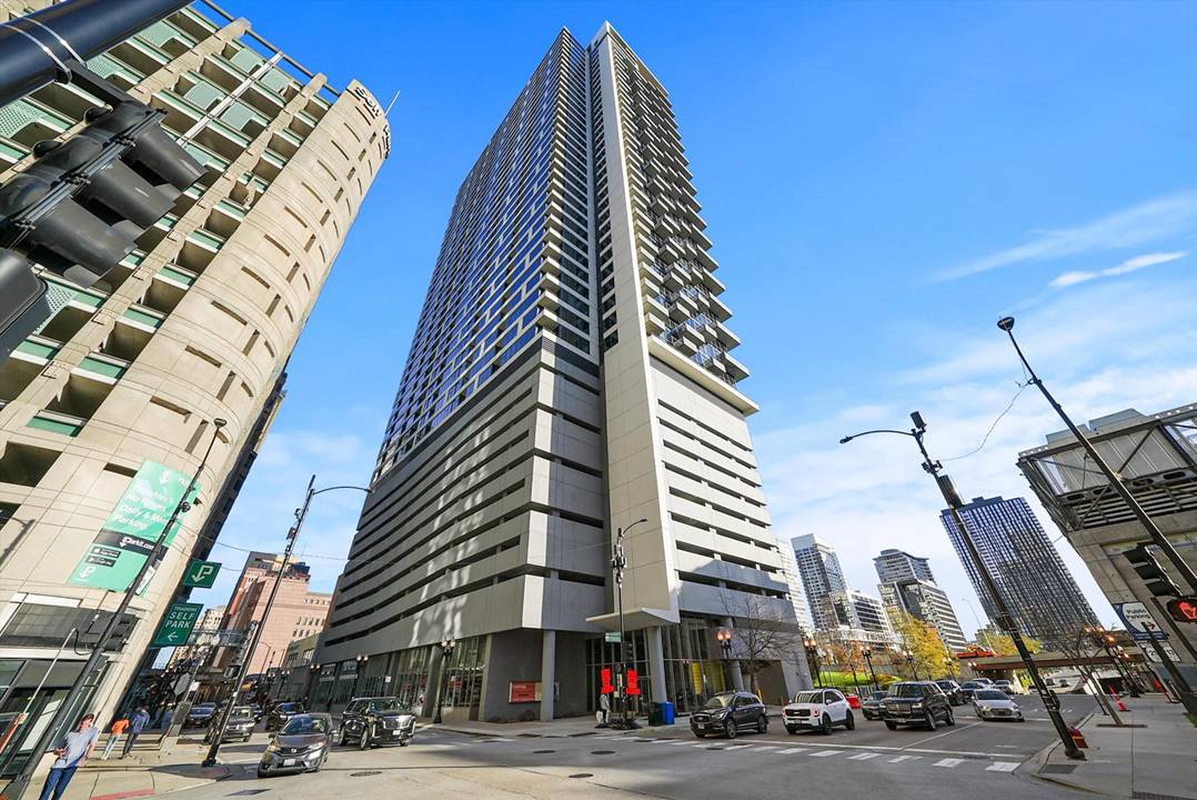 235 W Van Buren, Apt 3522, Chicago, IL 60607 - The Loop