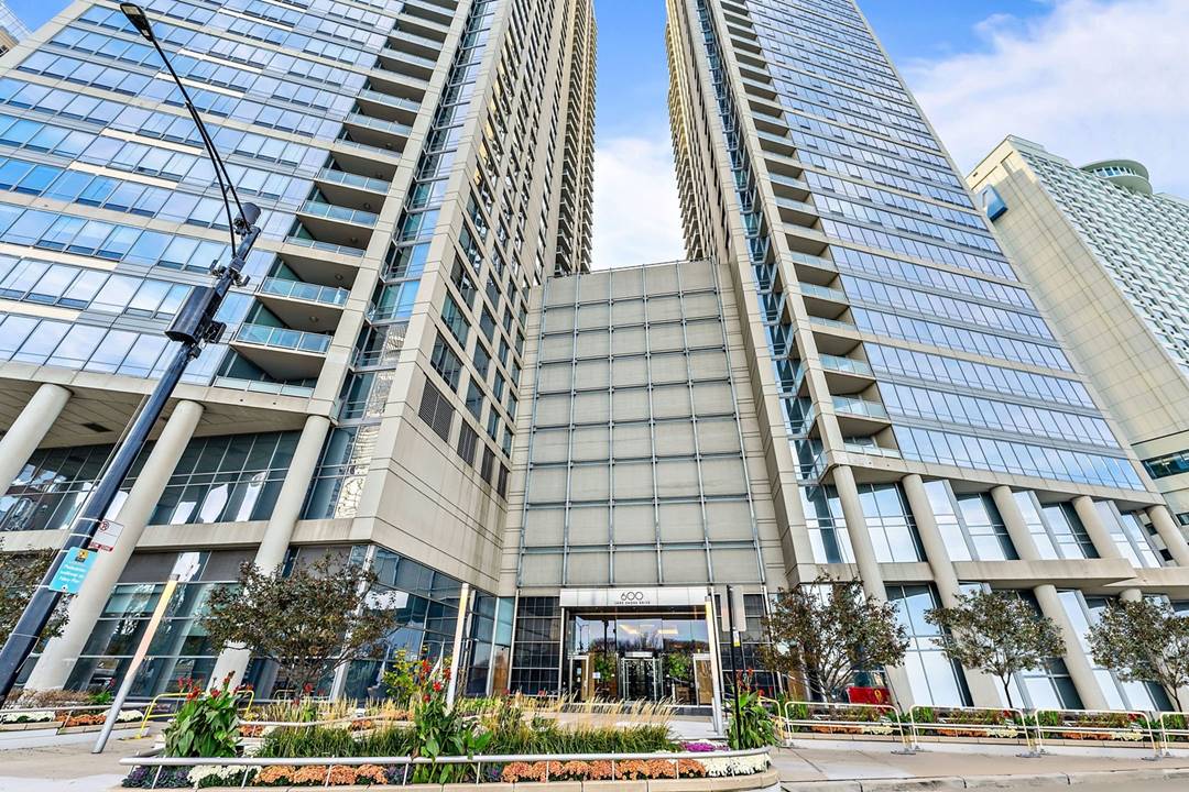 600 N Lake Shore, Apt 1410, Chicago, IL 60611 - Streeterville