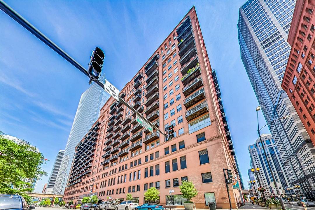 165 N Canal, Apt 910, Chicago, IL 60606 - The Loop