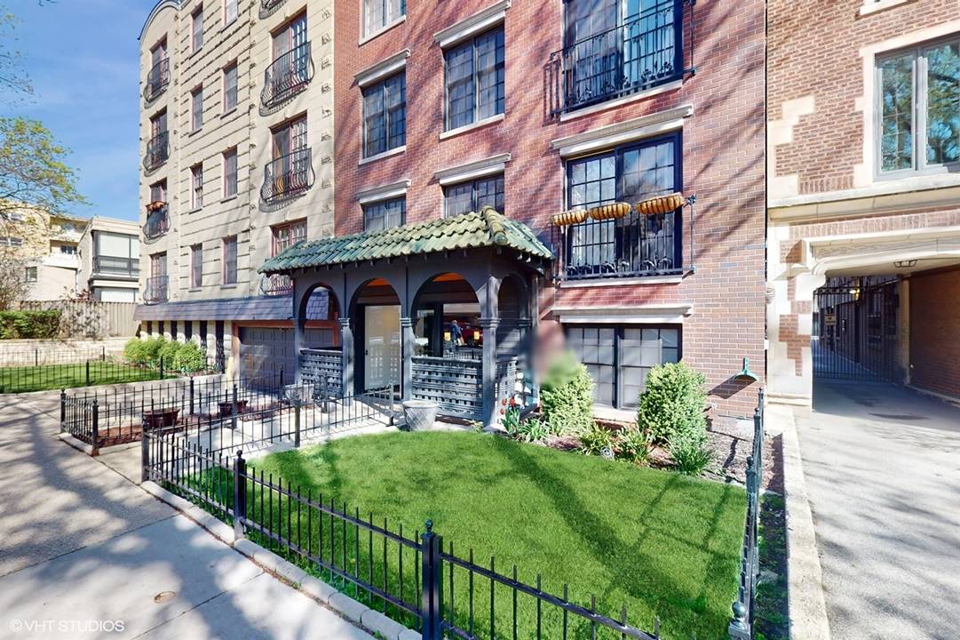 512 W Barry, Unit 307, Chicago, IL 60657 - Lakeview