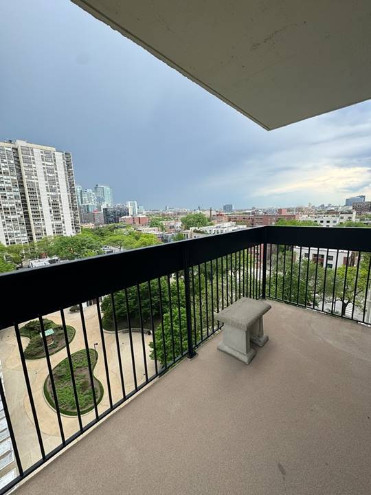 1460 N Sandburg, Apt 1101, Chicago, IL 60610 - Old Town