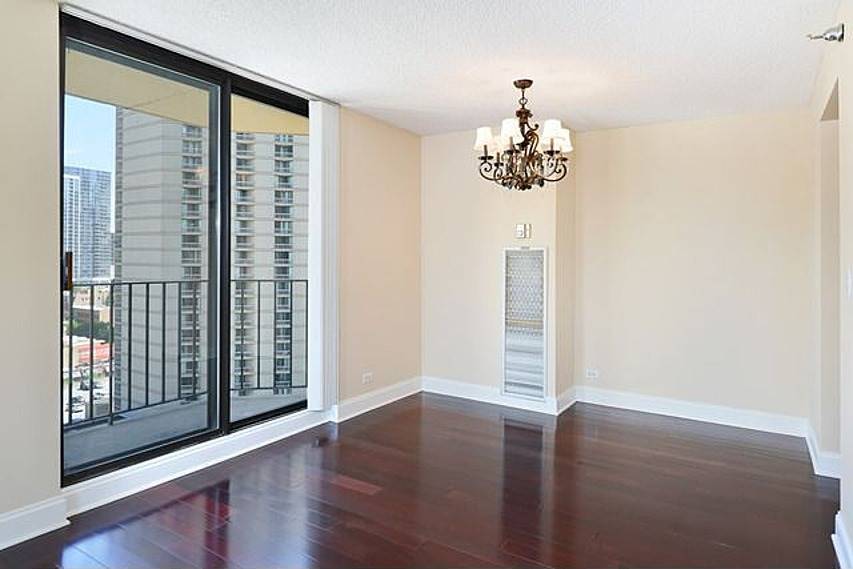 70 W Huron, Apt 1303, Chicago, IL 60654 - River North