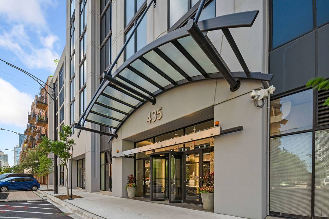 375 W Erie, Apt 424, Chicago, IL 60654 - River North