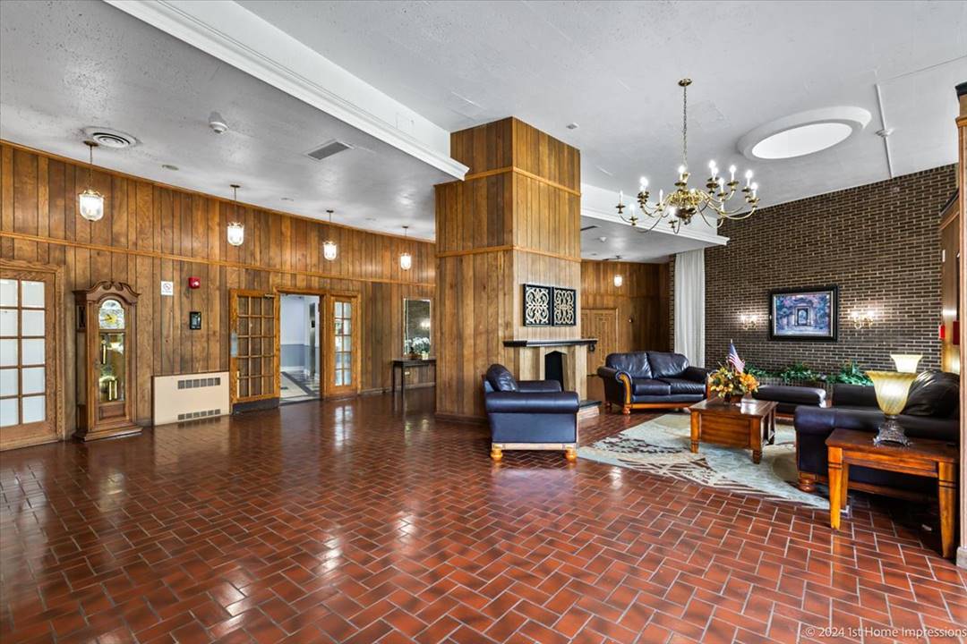 40 N Tower, Unit 3D, Oak Brook, IL 60523