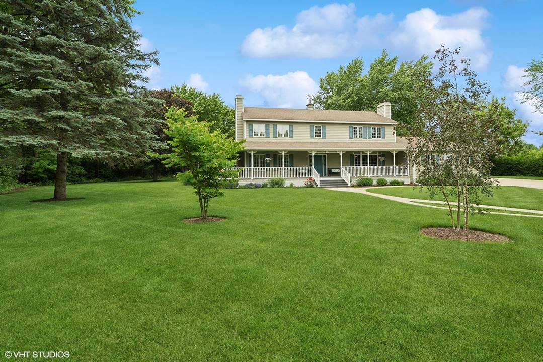 21300 W Beechwood, Mundelein, IL 60060