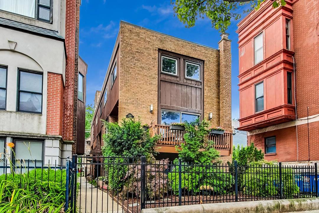 1045 W Altgeld, Apt C, Chicago, IL 60614 - Lincoln Park