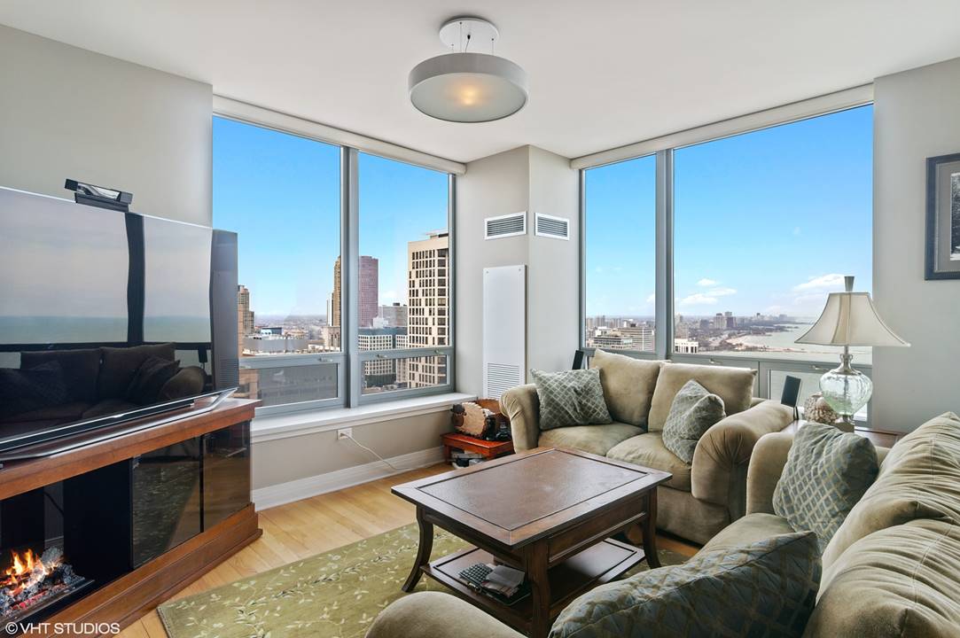 600 N Lake Shore, Apt 4609, Chicago, IL 60611 - Streeterville