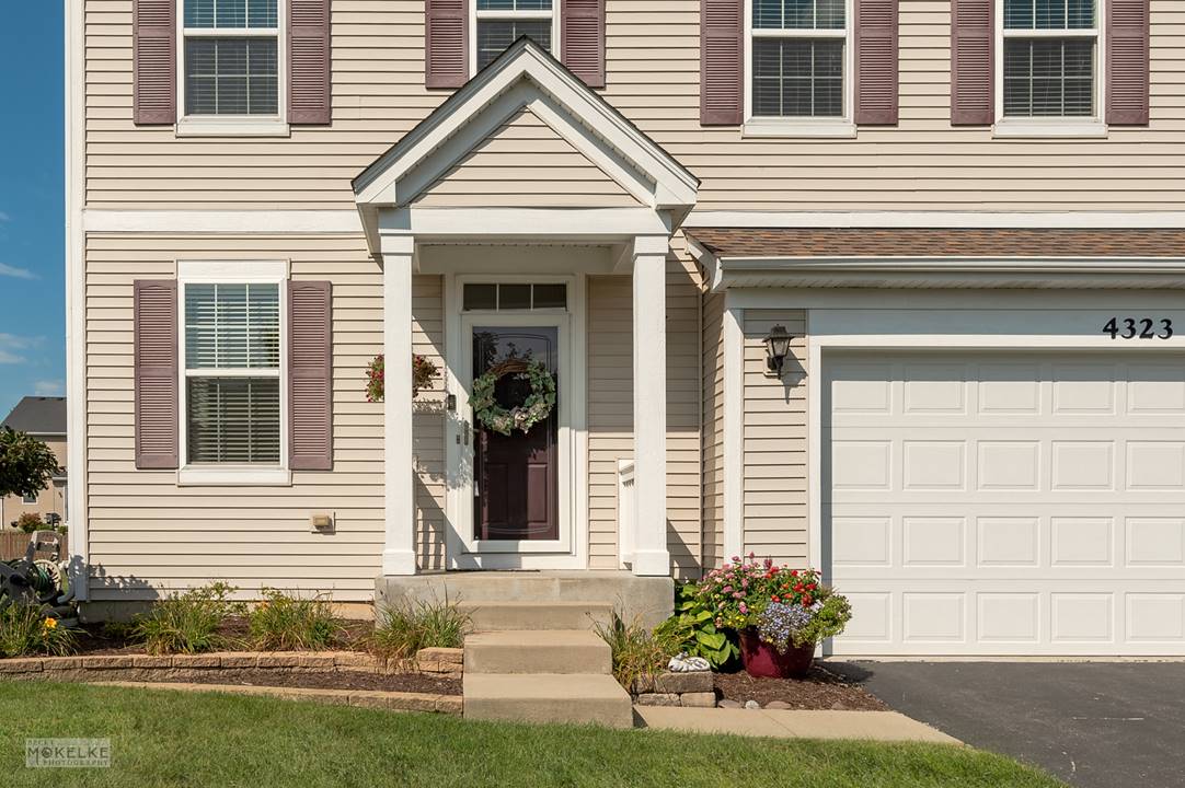 4323 Schofield, Oswego, IL 60543