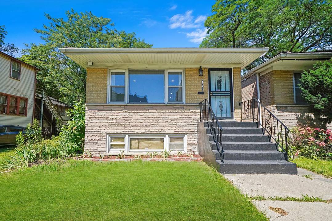 5702 S Loomis, Chicago, IL 60636 - Englewood