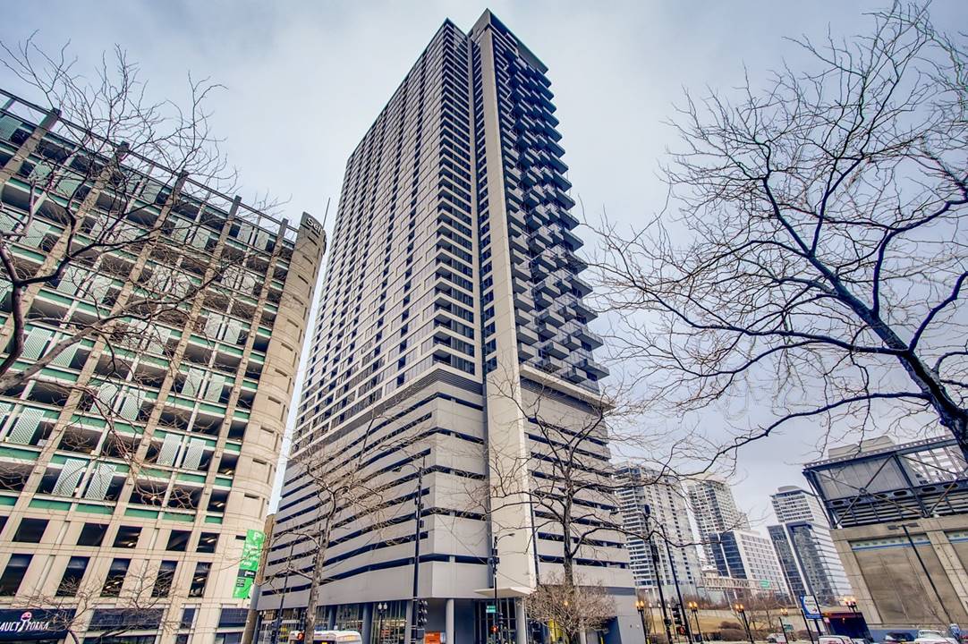 235 W Van Buren, Apt 3802, Chicago, IL 60607 - The Loop