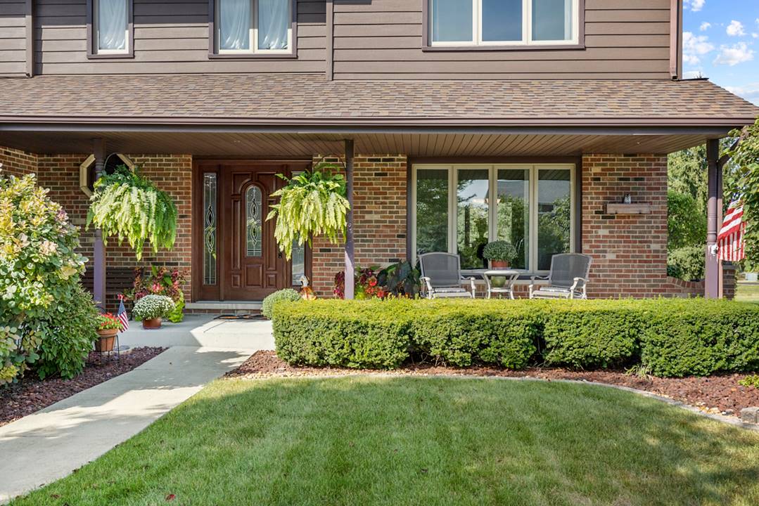 8520 Meadows Edge, Tinley Park, IL 60487