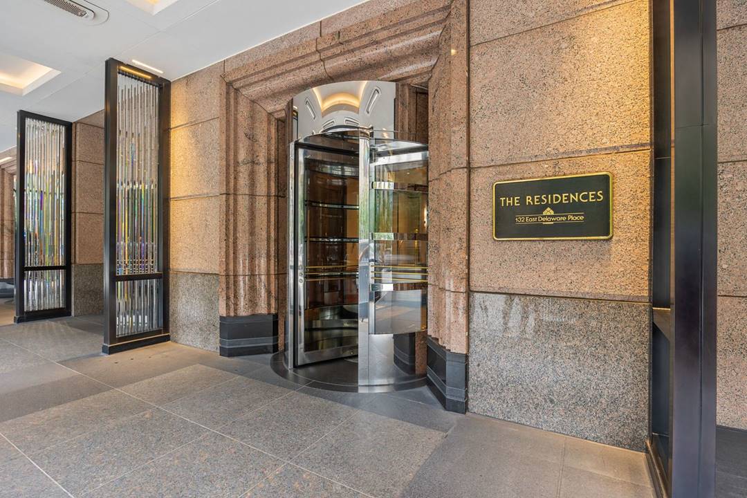 132 E Delaware, Unit 5501, Chicago, IL 60611 - Gold Coast