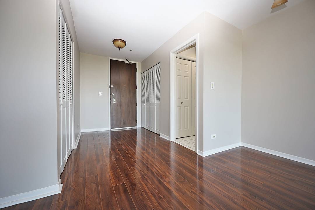 190 S Wood Dale, Unit 804, Wood Dale, IL 60191