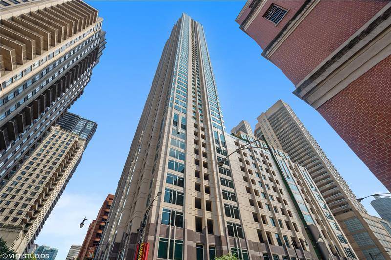 33 W Ontario, Unit 32D, Chicago, IL 60654 - River North