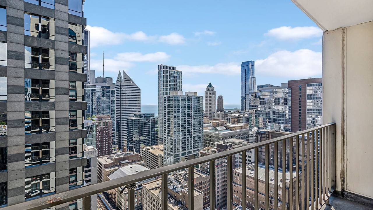 200 N Dearborn, Apt 4006, Chicago, IL 60601 - The Loop
