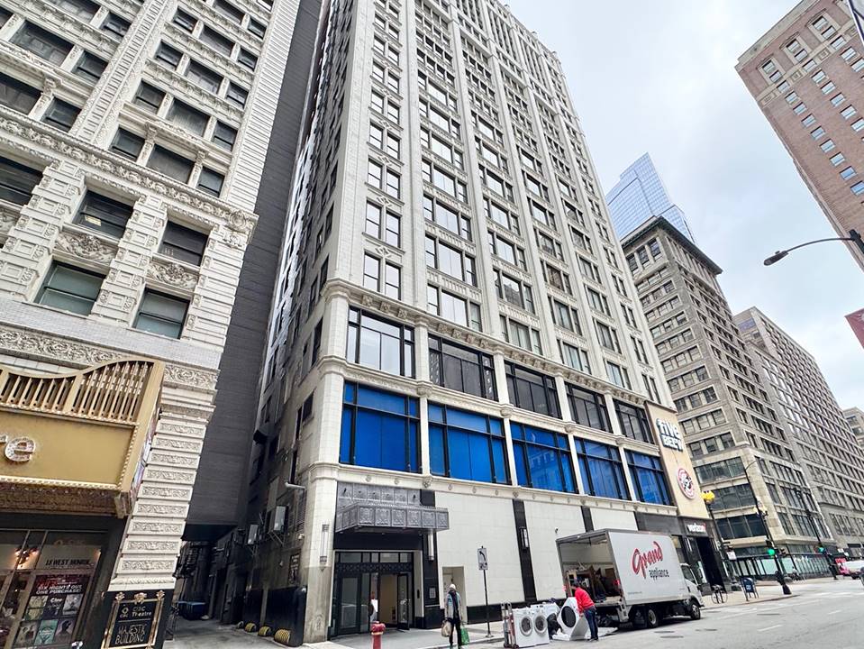 8 W Monroe, Apt 700, Chicago, IL 60603 - The Loop