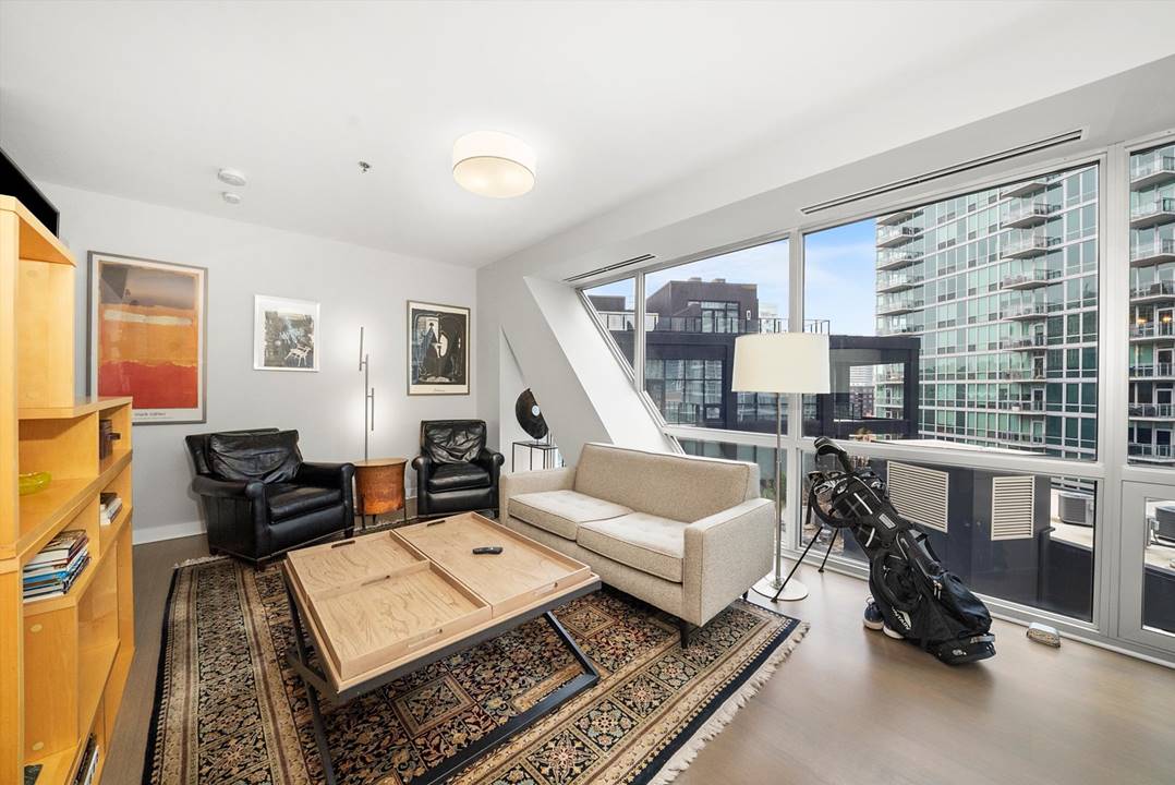 510 W Erie, Unit 808, Chicago, IL 60610 - River North