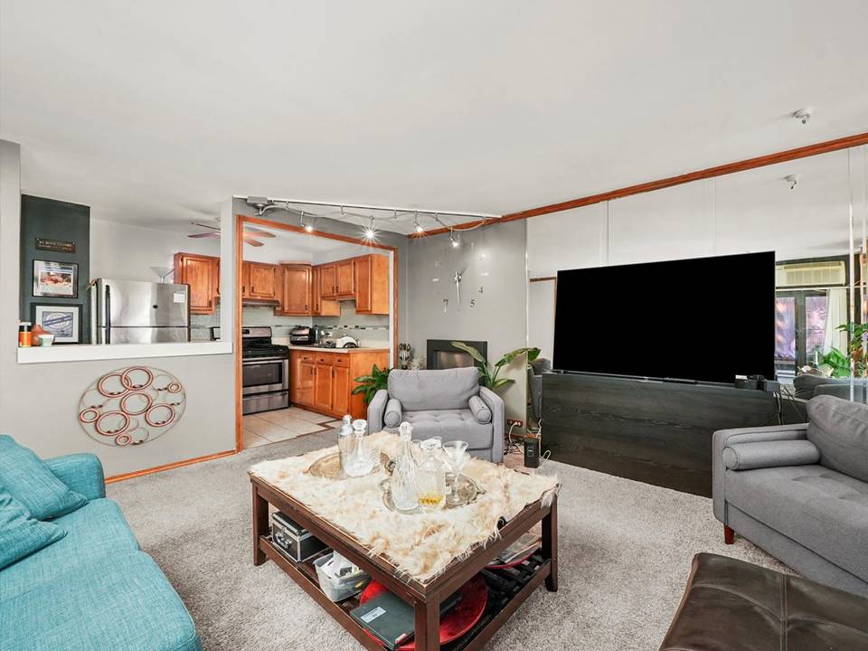 2901 S Michigan, Unit 1009, Chicago, IL 60616 - South Commons