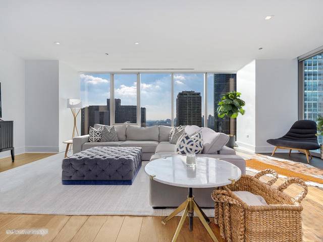 363 E Wacker, Unit 2003, Chicago, IL 60601 - New Eastside